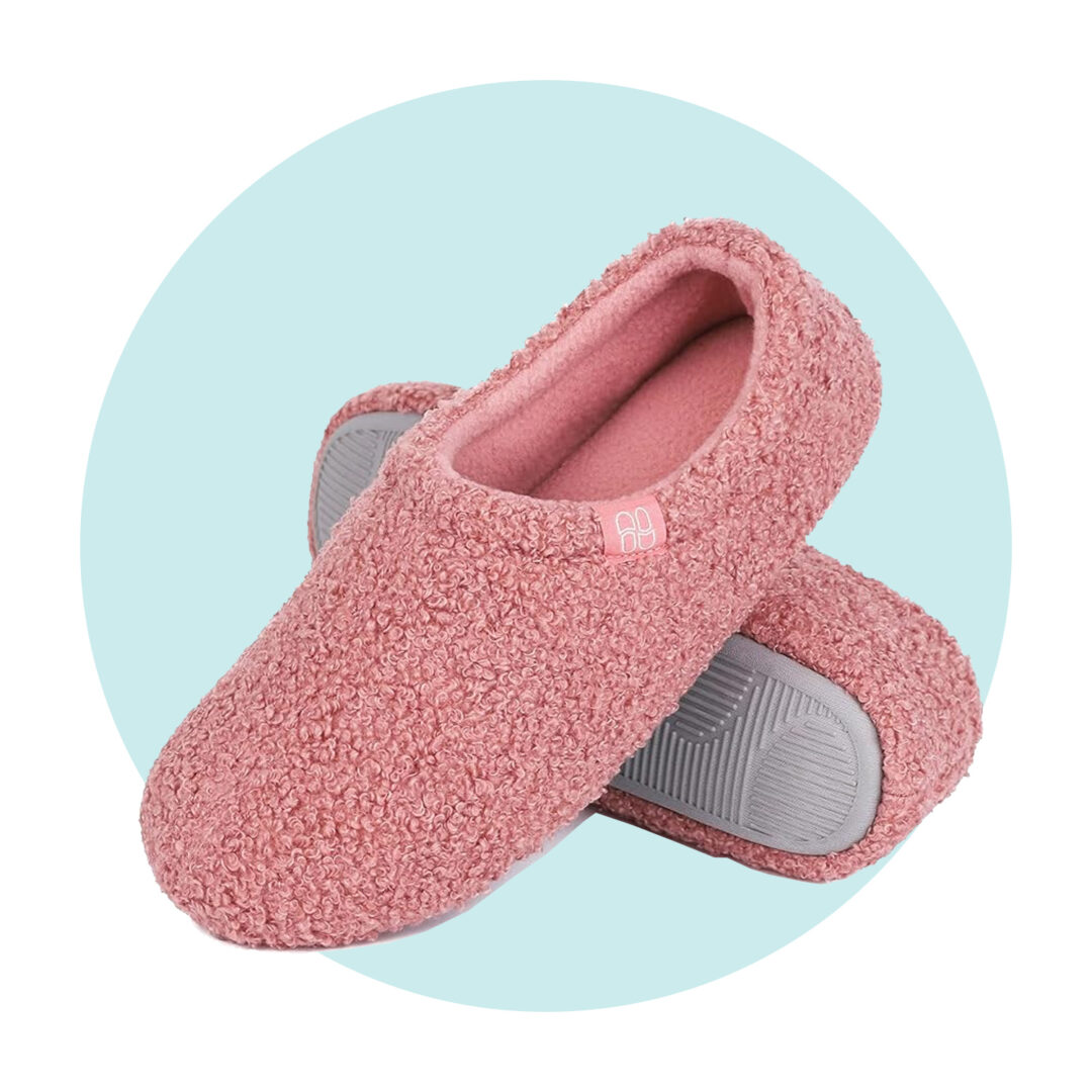Gifts For Older Women: 35 Present Ideas She'll Love