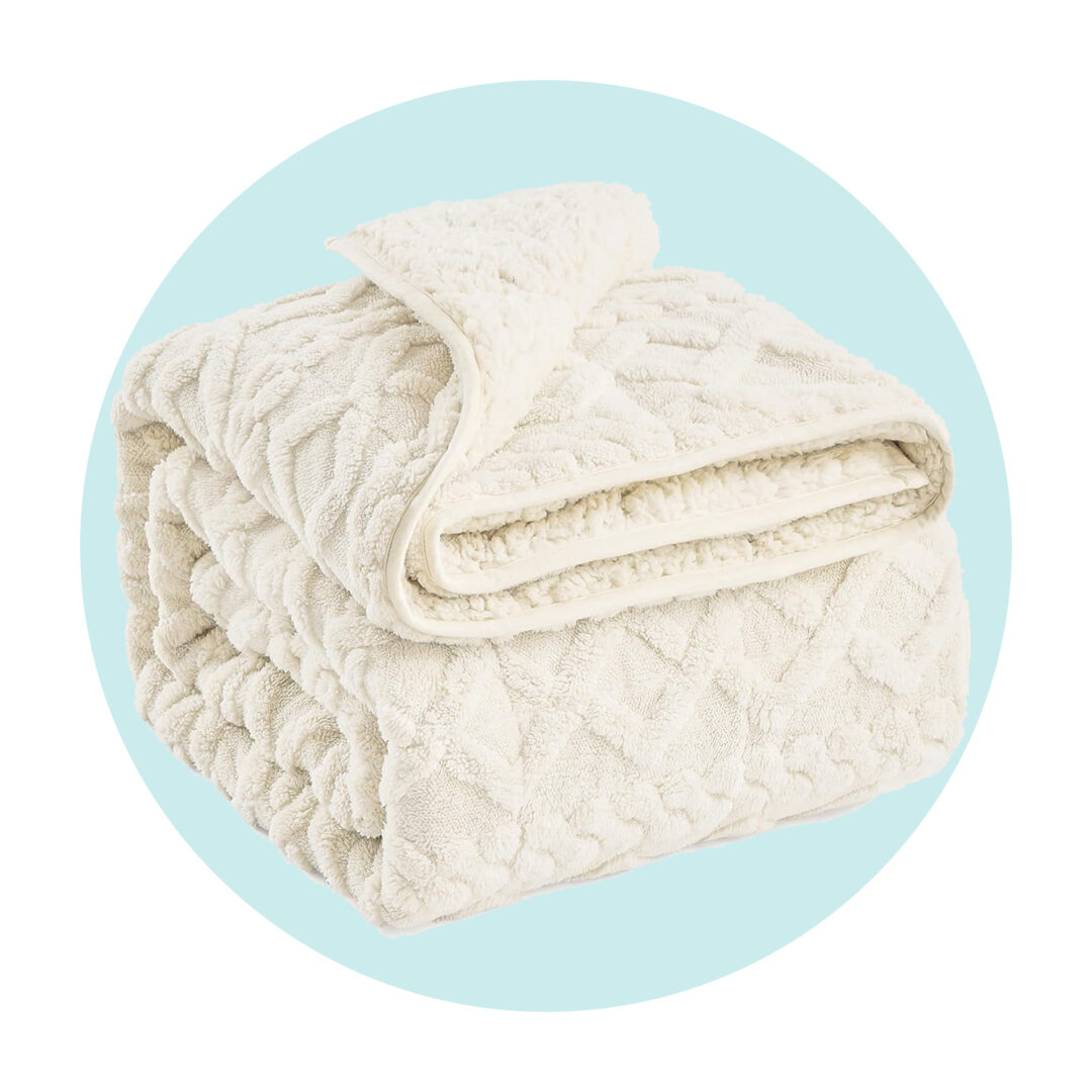 Gifts For Older Women: 35 Present Ideas She'll Love